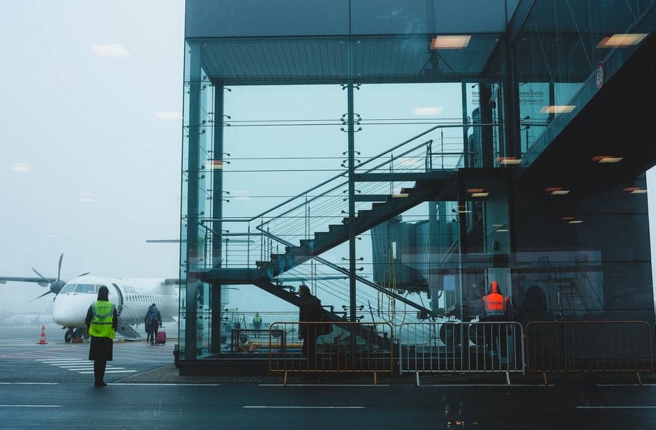 Aircraft Ground Support Equipment & Airport Handling Equipment